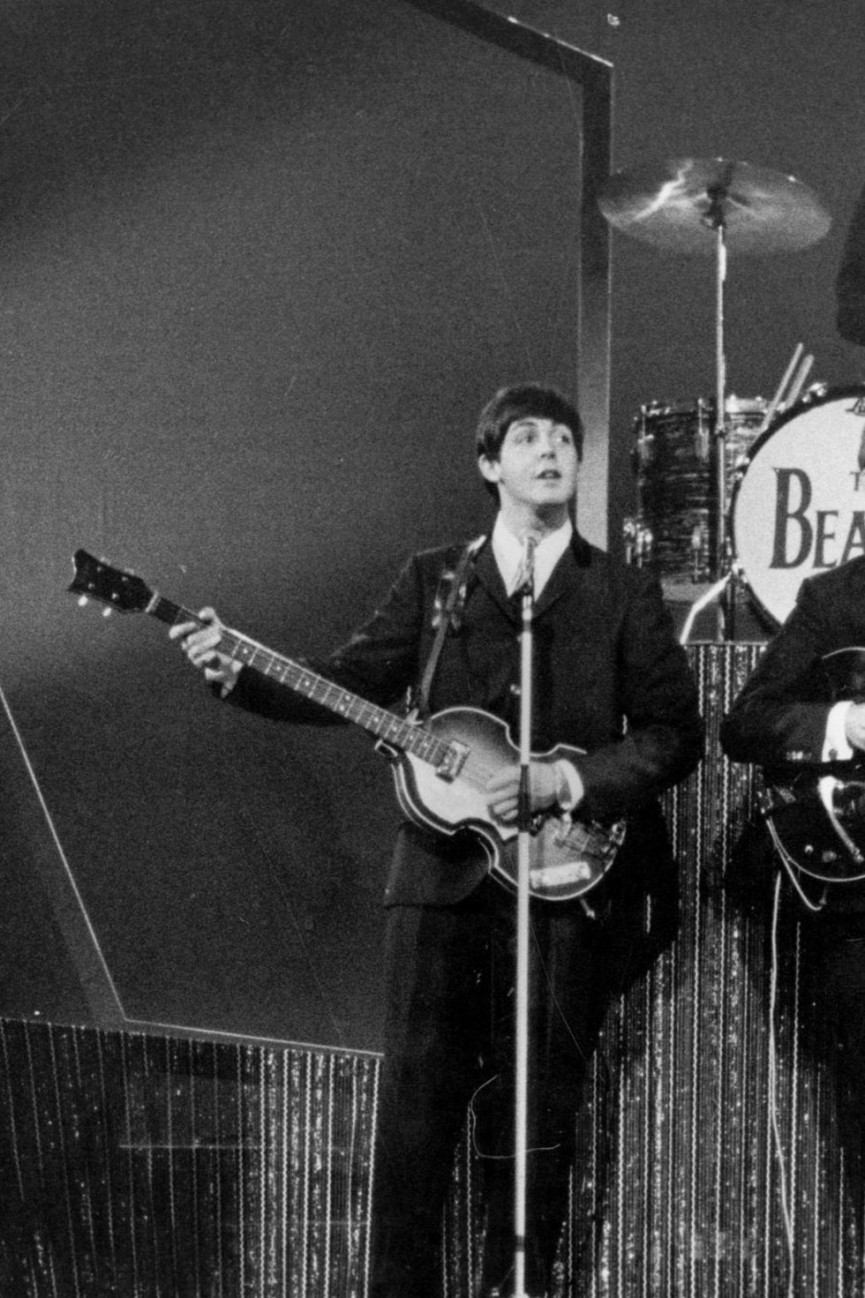 25 Most Iconic Music Stage Outfits